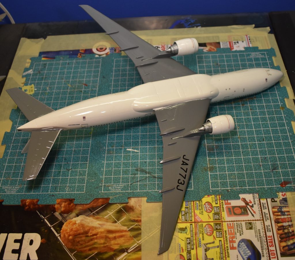1/144 Boeing 777: Eastern Express v Minicraft | Blind Bat News