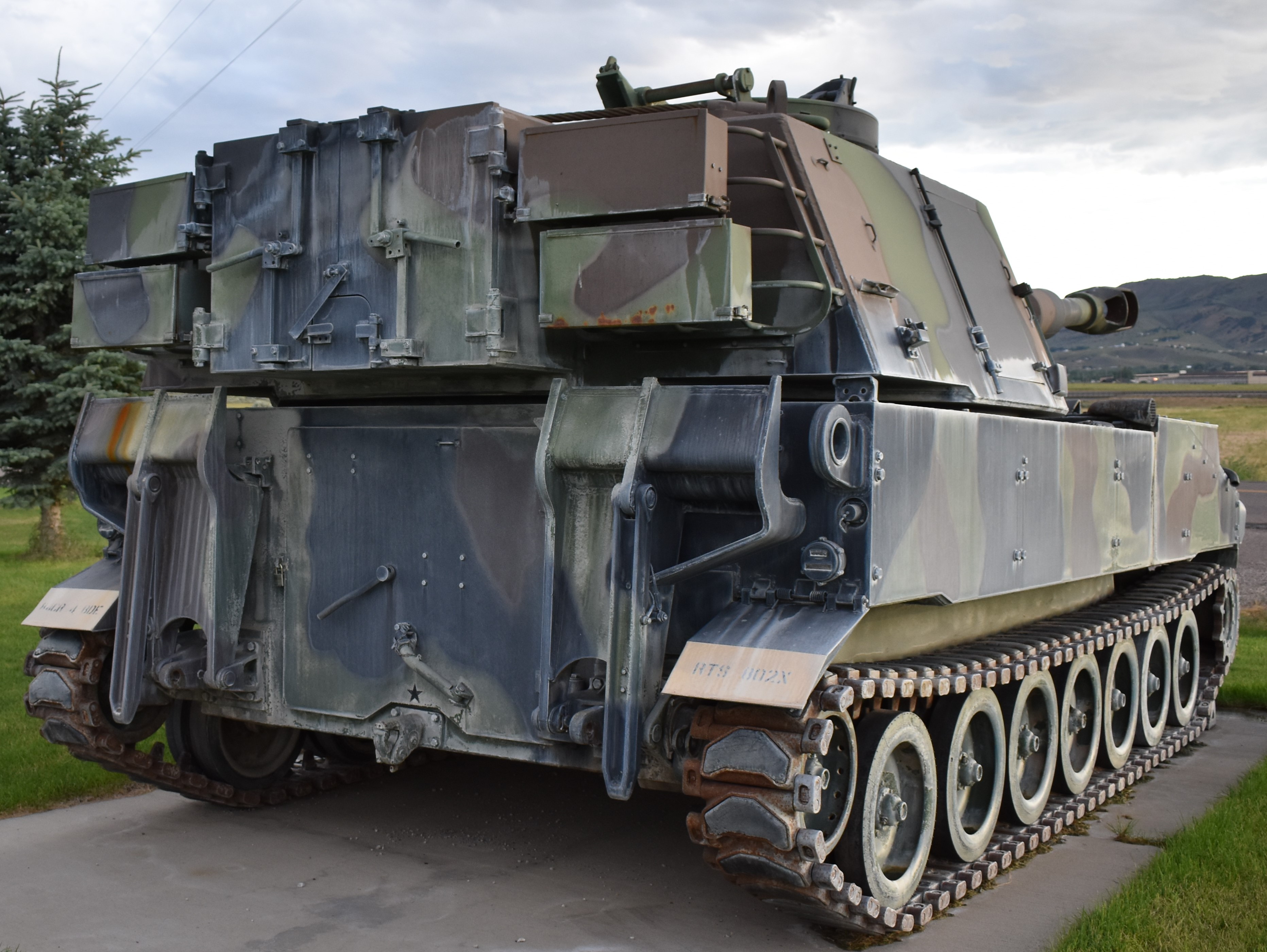 M109 SP gun | Blind Bat News