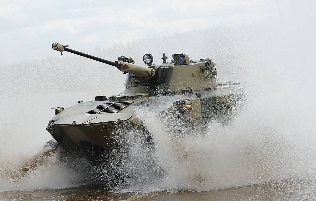 Vehicle I-D: New airborne BMD-2M | Blind Bat News