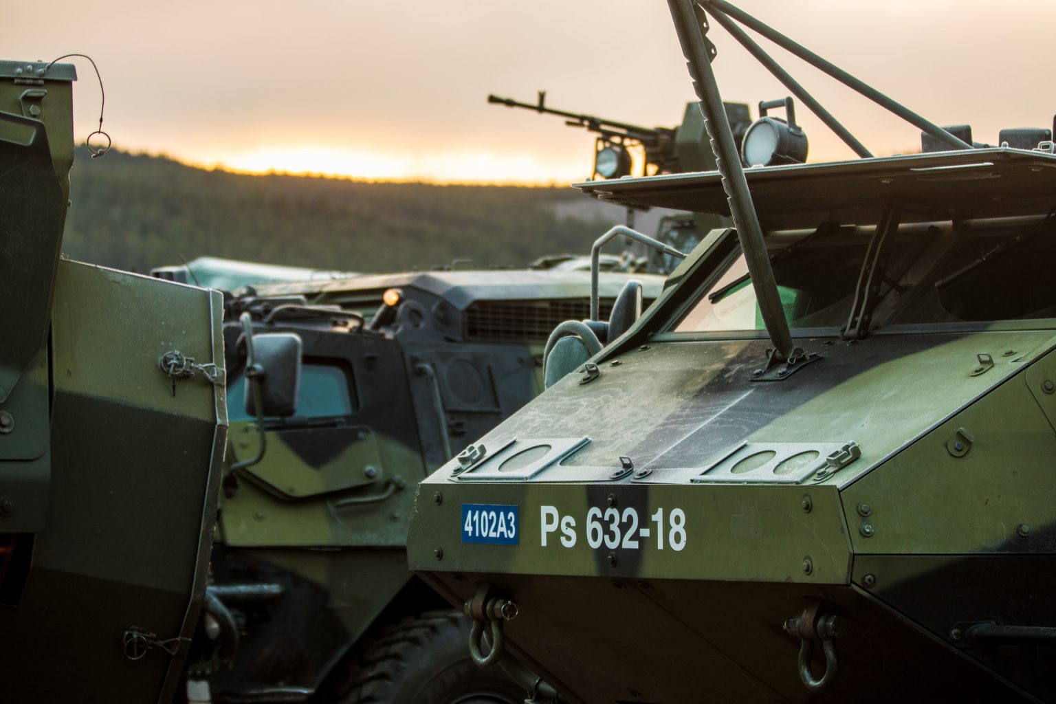 Cold War (and beyond) Vehicle I-D: Suomalaiset Sisu XA-203, XA-180M ...