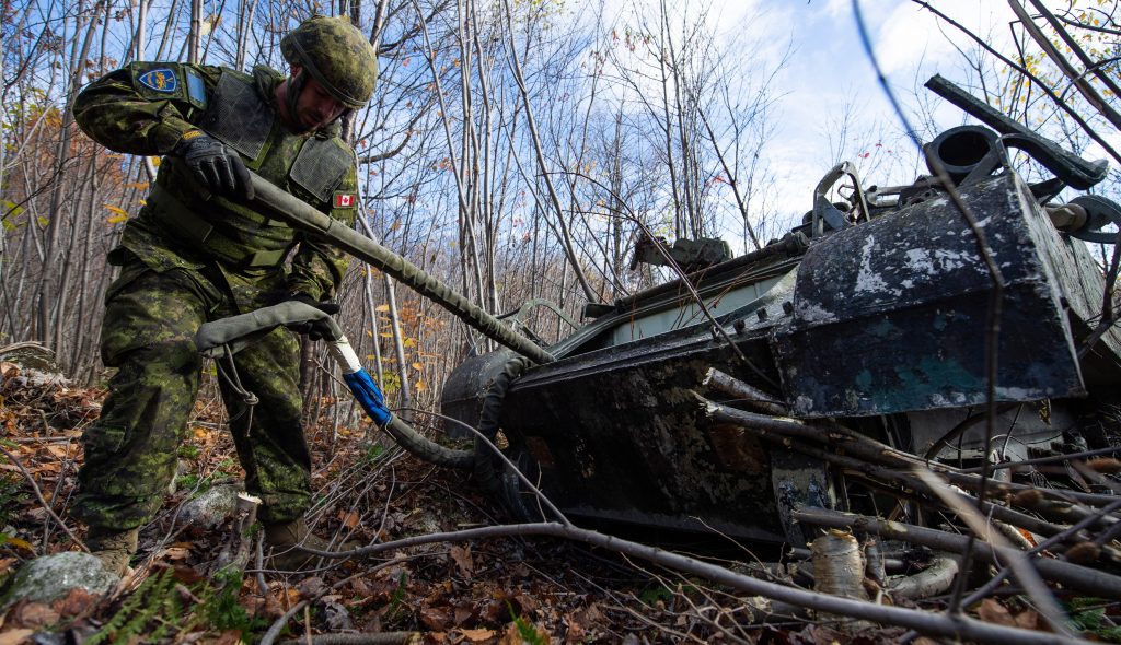 Vehicle I-D: Canada’s British Empire M113, not your Uncle Sam’s M113 ...
